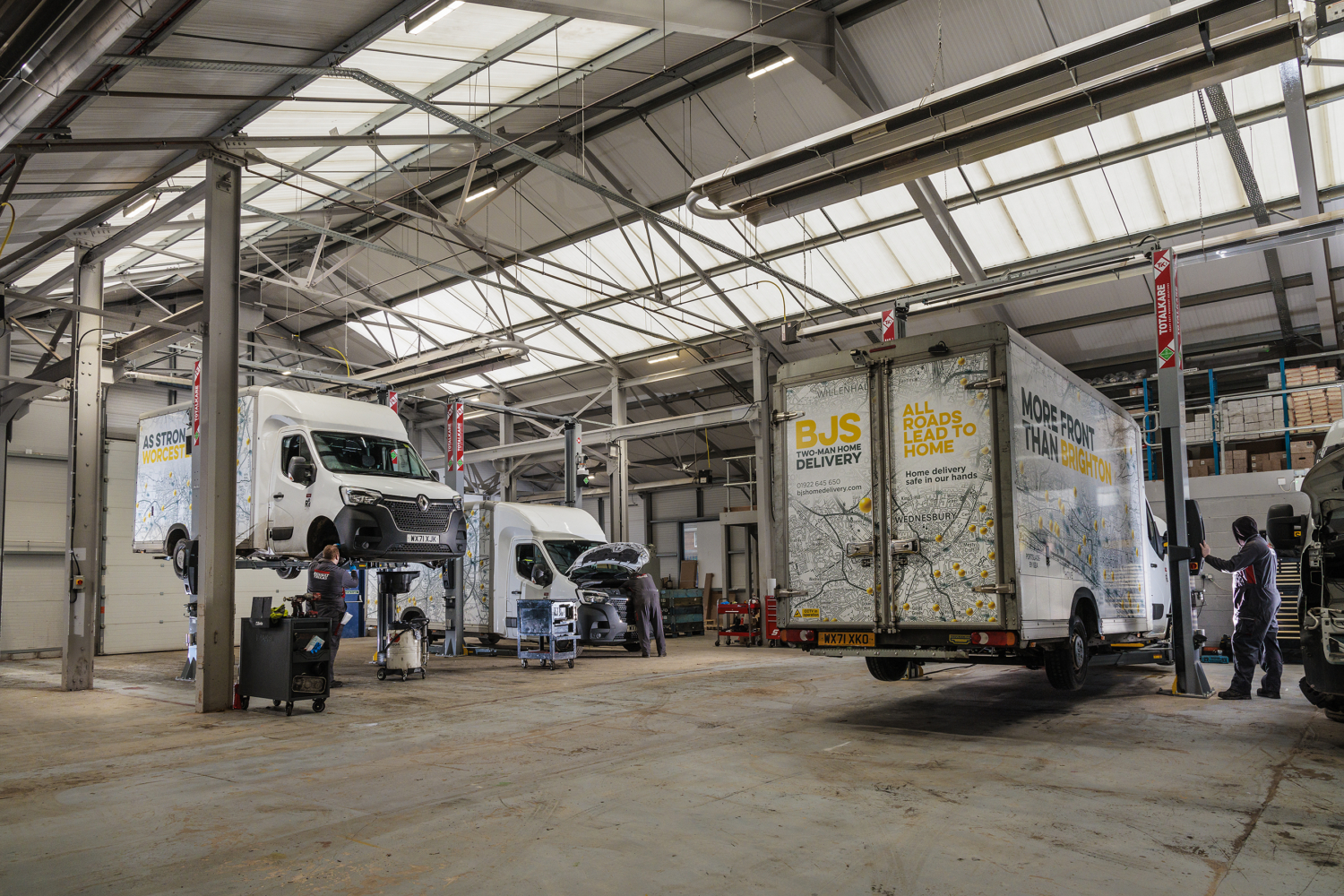 Renault Truck Commercials opens first dedicated van and LCV site in ...